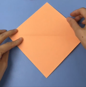 DIY Origami Mini Tote Bag Tutorial - iGOODideas.com