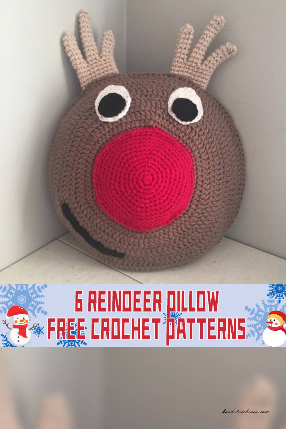 6 Reindeer Pillow Crochet Patterns - FREE - iGOODideas.com
