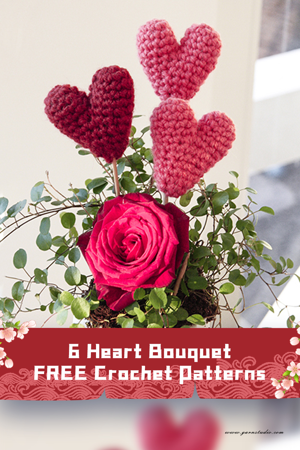 6 Heart Bouquet Crochet Patterns - FREE - iGOODideas.com